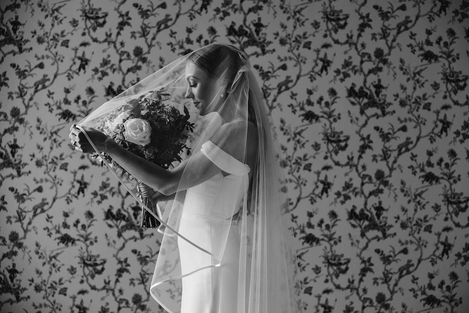 Anna + Kam | Healey Barn • Liam + Bee